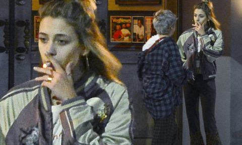 Top 60 Most Shocking Celebrity Smokers - Page 14 of 60 - Taddlr